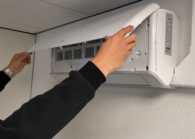 Stappenplan: Zo maak je de filters van je airco schoon - Airco Webwinkel